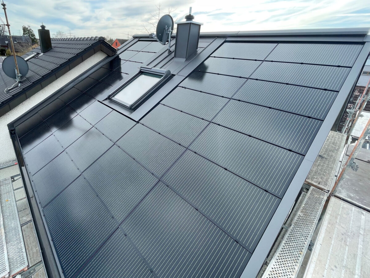 Photovoltaik-Indach-Anlagen - Holzbau Küppers GmbH Heilbronn