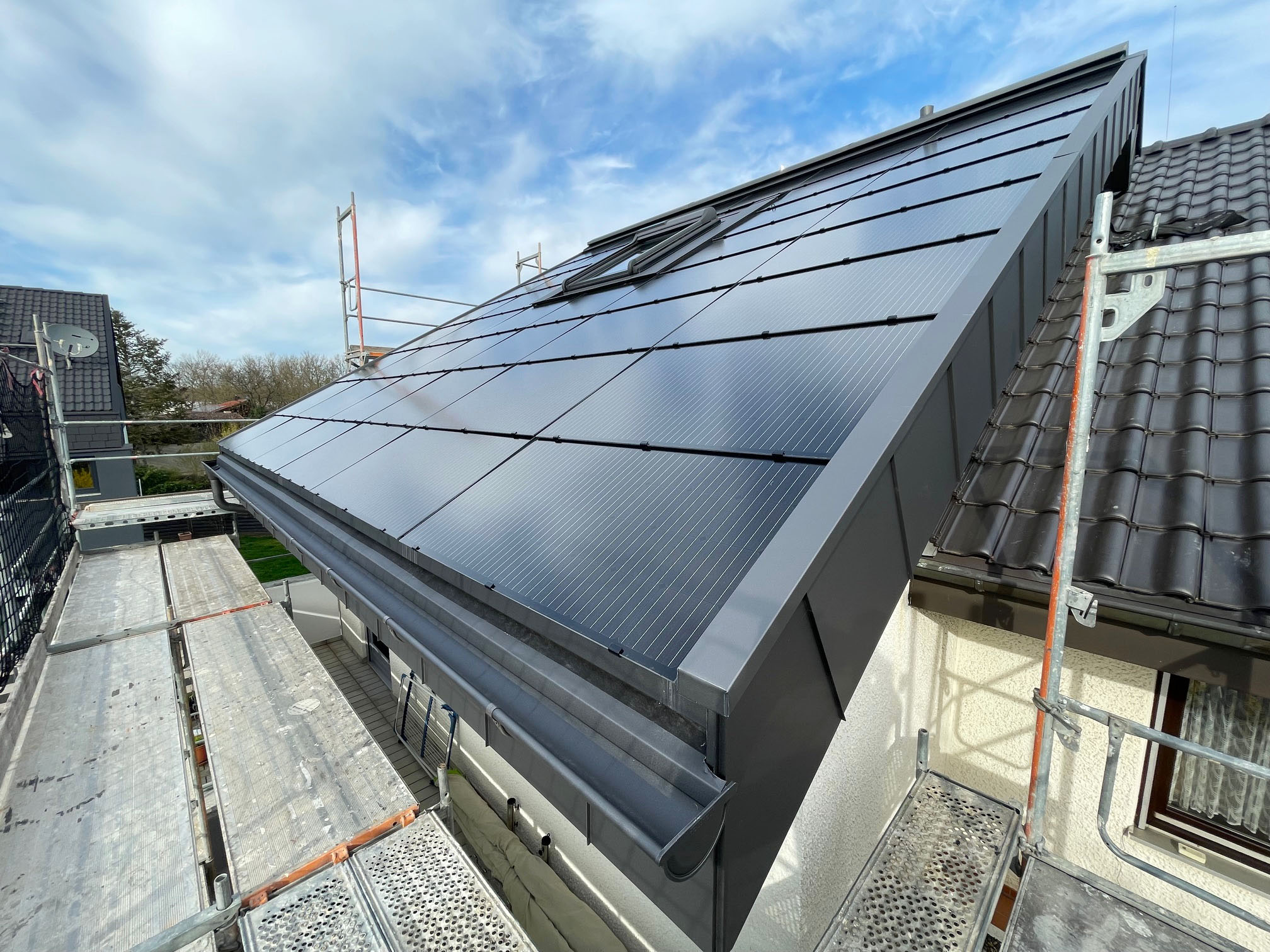 Photovoltaik-Indach-Anlagen - Holzbau Küppers GmbH Heilbronn